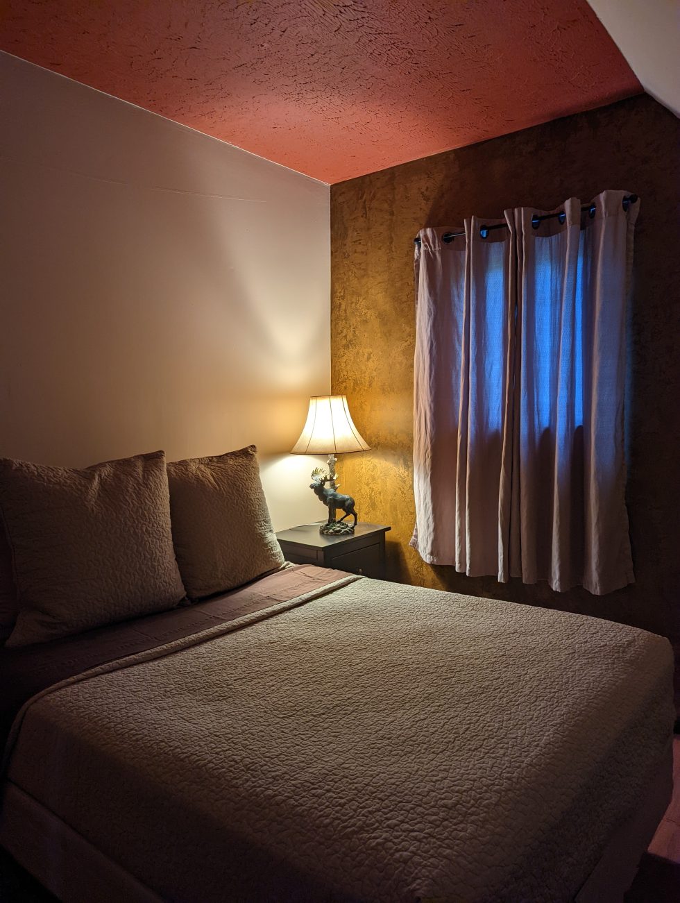 Lodge Rooms - Camp La Lucarne